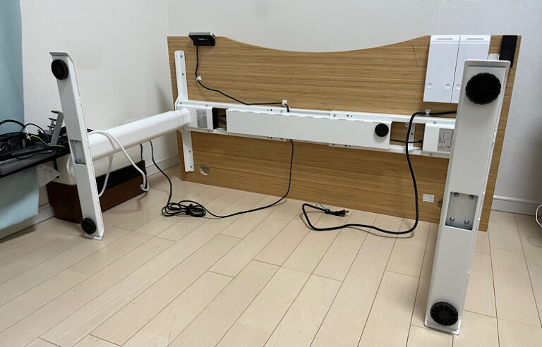 FlexiSpot昇降デスクにキャスターをつけて移動式にしたらめちゃめちゃ快適 | mitsu-blog
