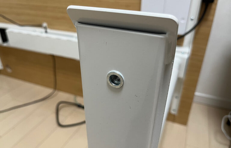 FlexiSpot昇降デスクにキャスターをつけて移動式にしたらめちゃめちゃ快適 | mitsu-blog