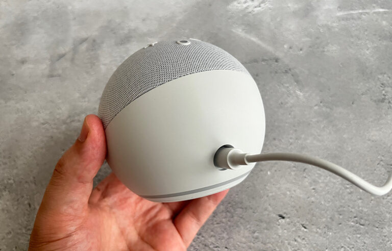 Echo Dot 5 with clockレビュー！デスク上のスマートスピーカーはこれ一択！SwitchBotとの連携は快適そのもの | mitsu-blog