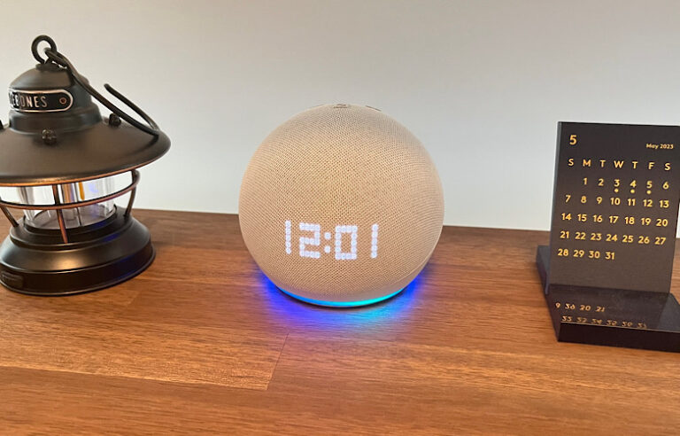 Echo Dot 5 with clockレビュー！デスク上のスマートスピーカーはこれ一択！SwitchBotとの連携は快適そのもの | mitsu-blog