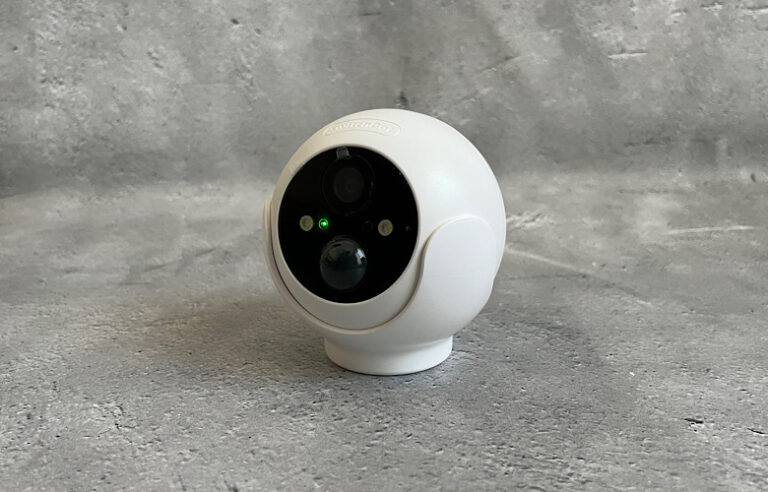 【SwitchBot屋外カメラレビュー】10分で簡単設置！防犯カメラとしても完璧です！ | mitsu-blog