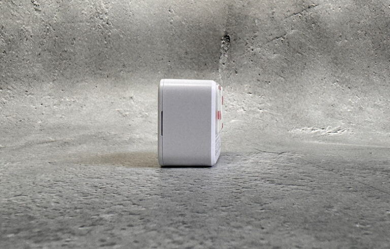 SwitchBotボットレビュー：外出先からも離れた場所のスイッチを押せる指ロボット | mitsu-blog