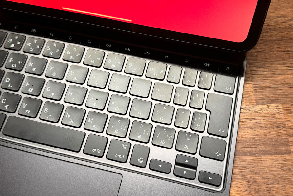 iPad Pro M4 Magic Keyboardレビュー：購入前に知っておくべき全てのポイント | mitsu-blog